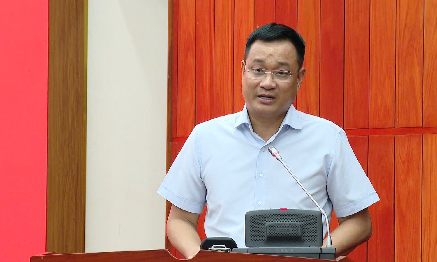 Thúc đẩy phát triển kinh tế số và xã hội số toàn diện - Báo Quảng Bình ...